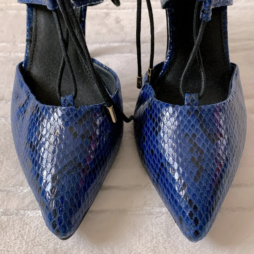 Steve Madden | Shoes | Steve Madden Blue Black Snakeskin Lace Up ...